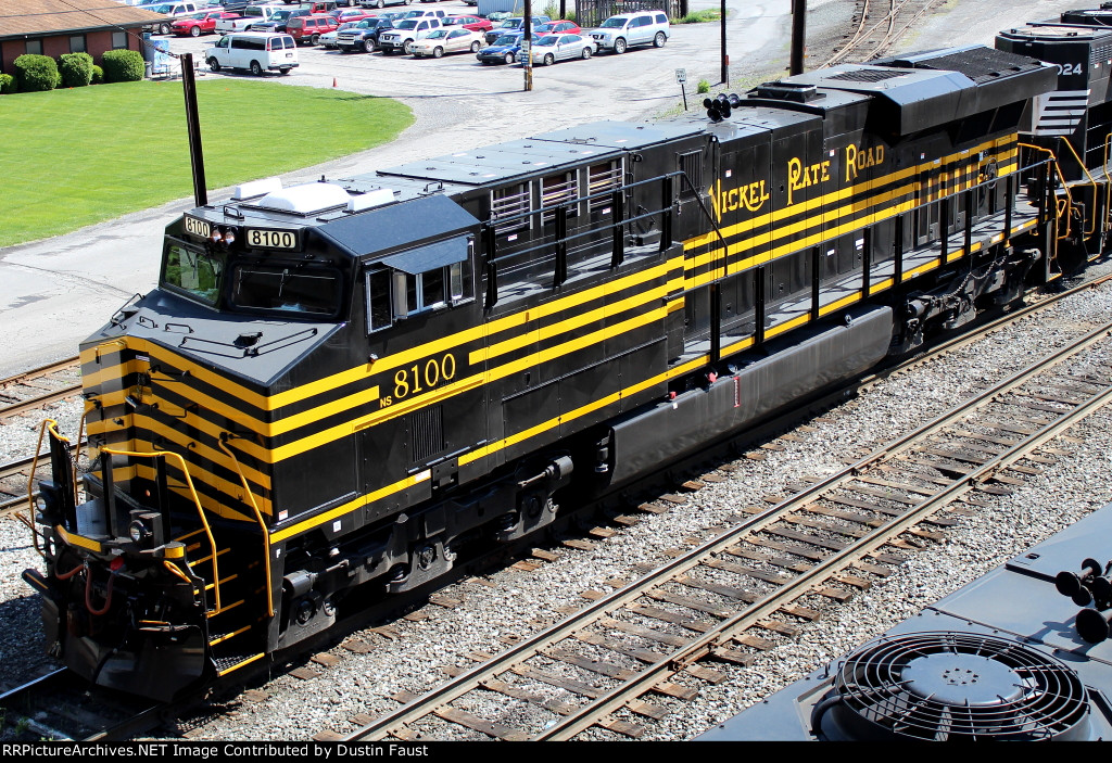 NS 8100 NKP ES44AC